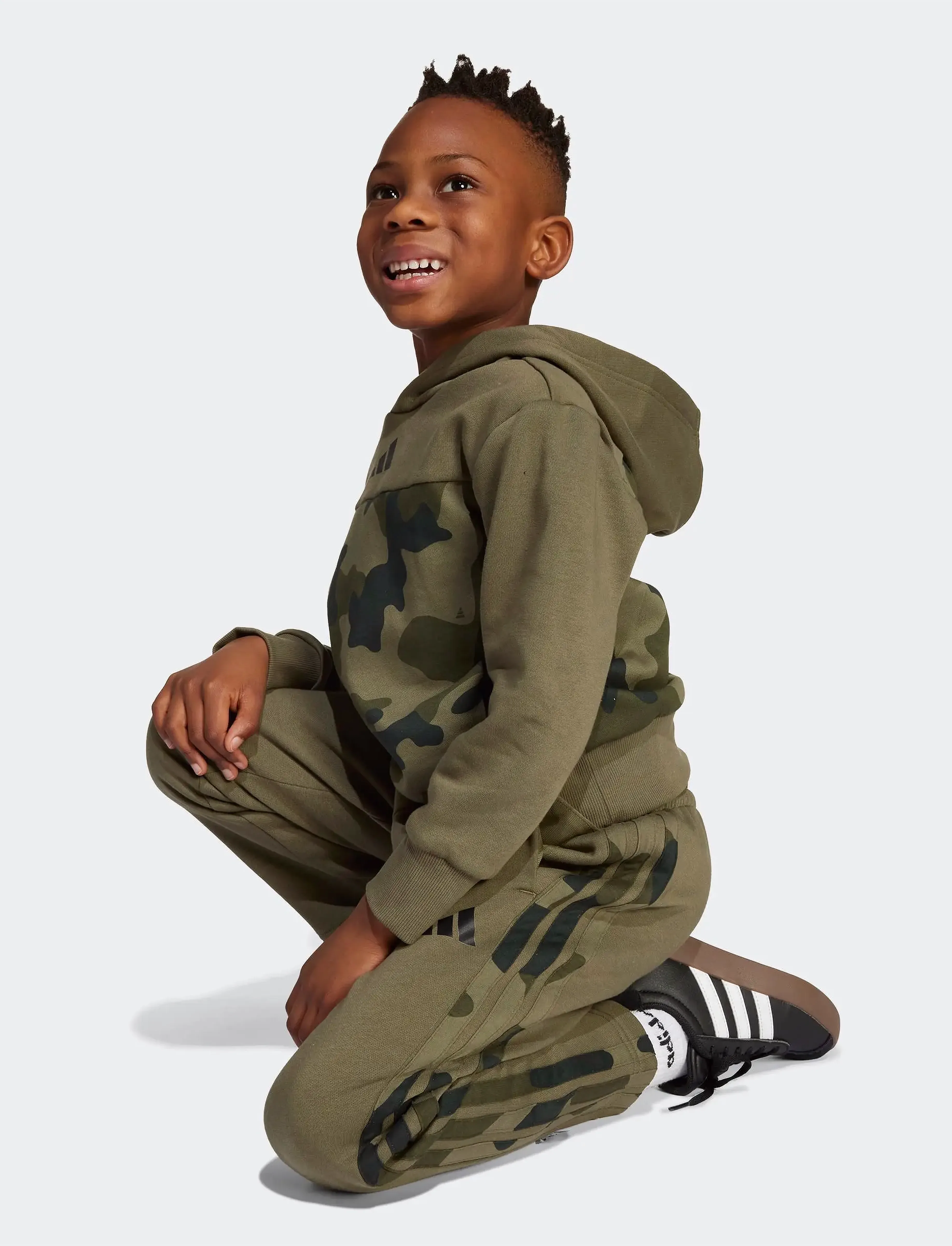 adidas Sportswear Lk Camo Fl Set – set – shoppa på Booztlet