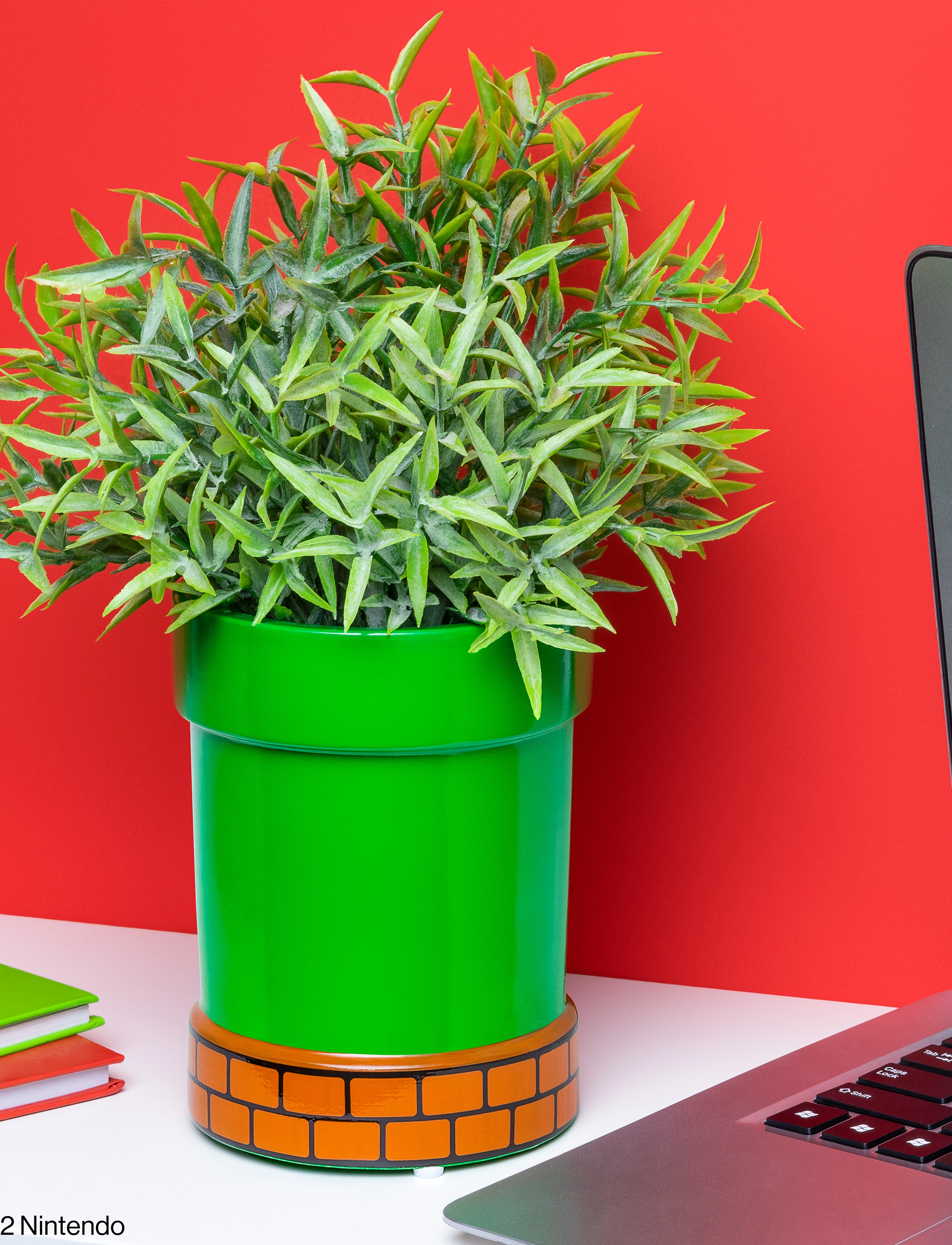 Paladone Super Mario Pipe Plant And Pen Pot (PAAPP8332NN) - Pen ...