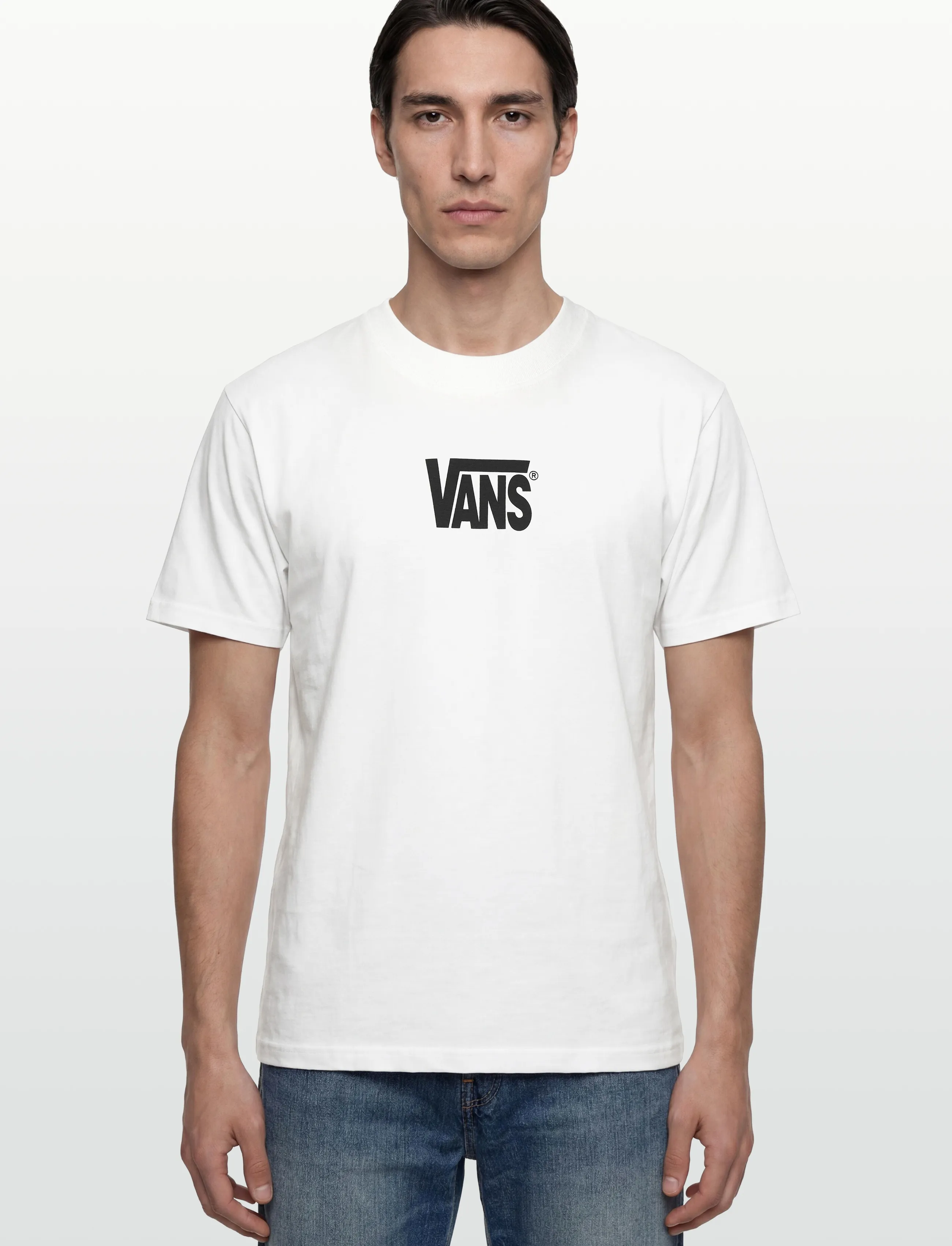 VANS Stretch Logo Ss Tee (White/black/Hvit) - 239 kr | Boozt.com
